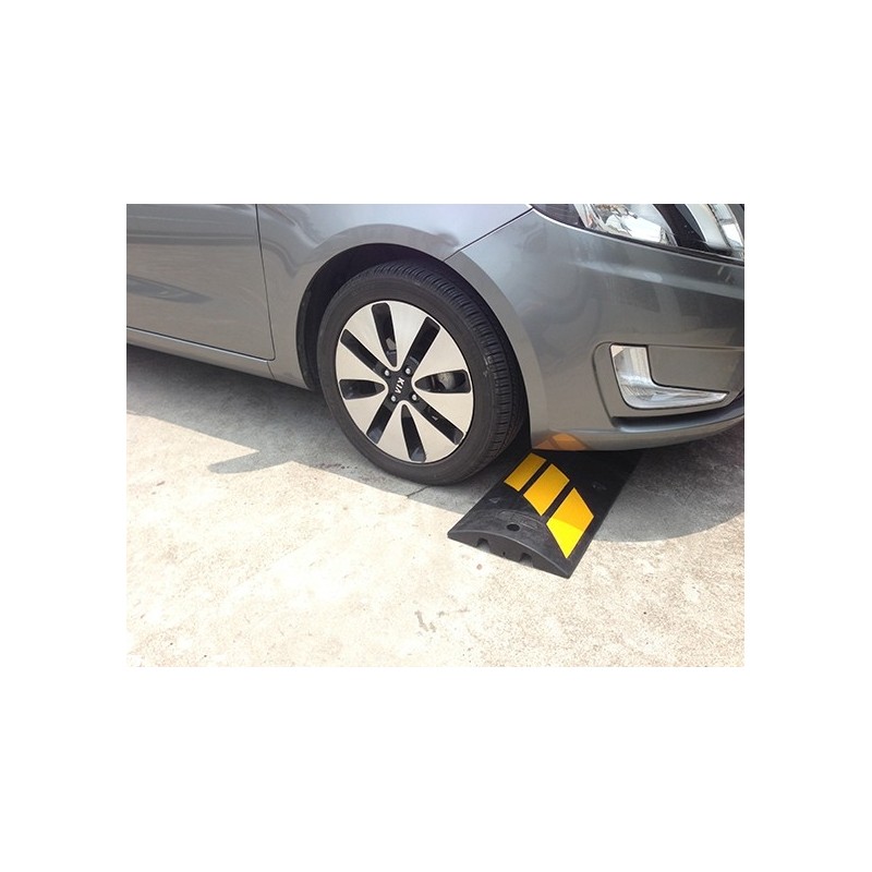 High-visibility modular speed bump - Viso